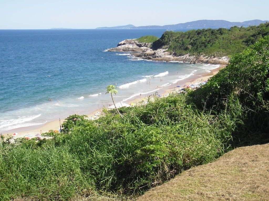 Praias para Amantes da Natureza e Trilhas